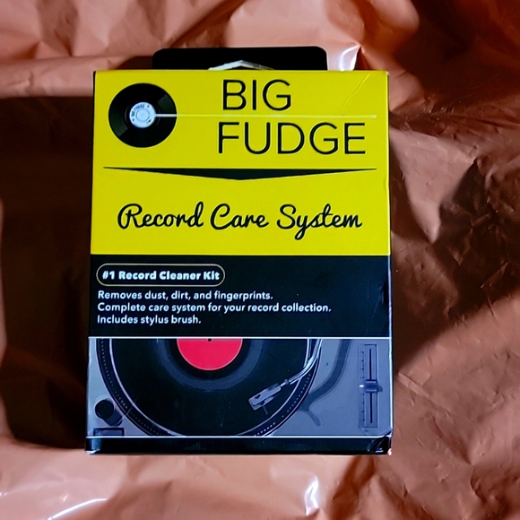 Big Fudge | Other | Big Fudge This 4 In Vinyl Record Cleaning Kit Is ...